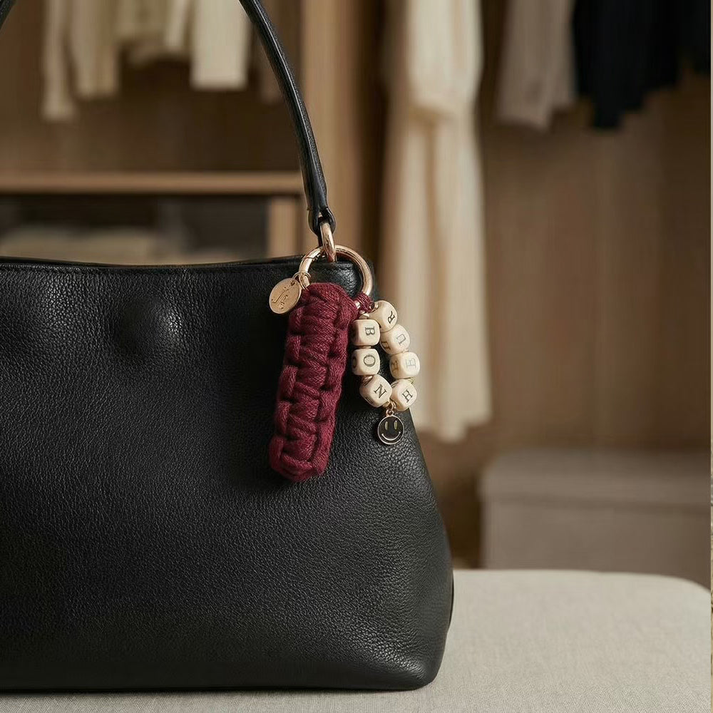 Je t'embrasse Kiki Bag Charm Key Chain | Bonheur • rheine